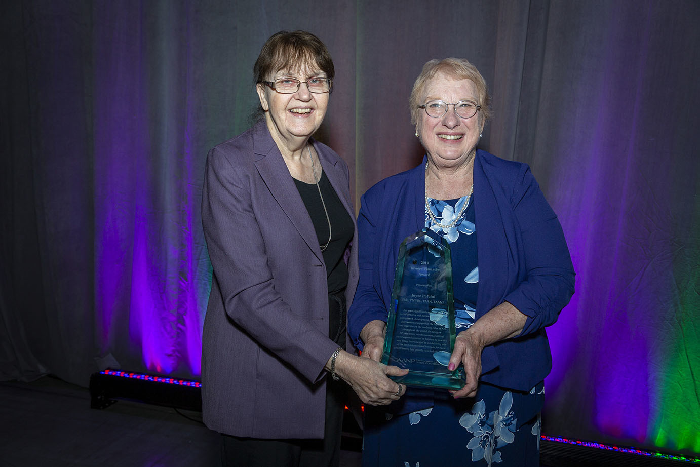 Jan Towers's Instagram, Twitter & Facebook on IDCrawl